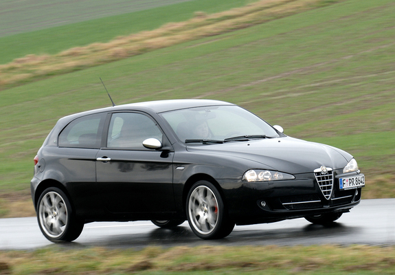 Pictures of Alfa Romeo 147 Quadrifoglio Verde 937A (2008–2009)