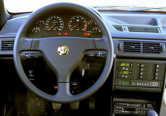Pictures of Alfa Romeo 155 167 (1992–1995)