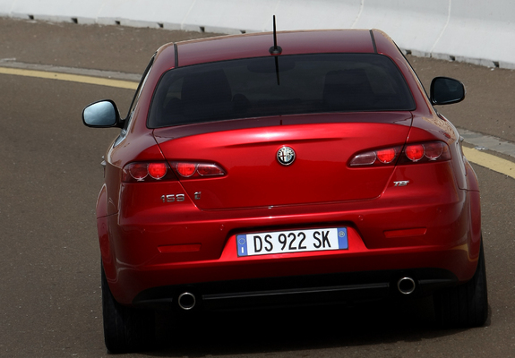 Alfa Romeo 159 Ti 939A (2008–2011) images