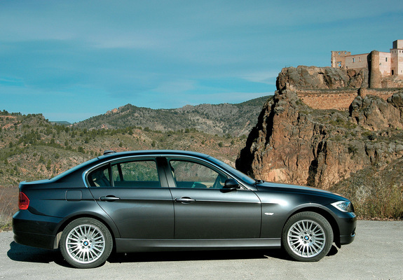 Pictures of BMW 330i Sedan (E90) 2005–08