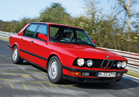 BMW M5 (E28) 1985–87 photos