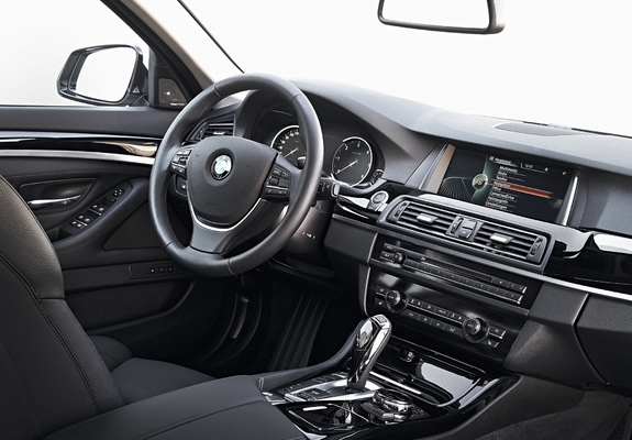 Photos of BMW 518d Sedan (F10) 2013