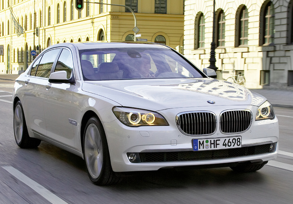 BMW 760Li (F02) 2009–12 images