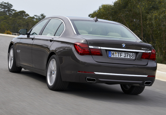BMW 750Li (F02) 2012 wallpapers