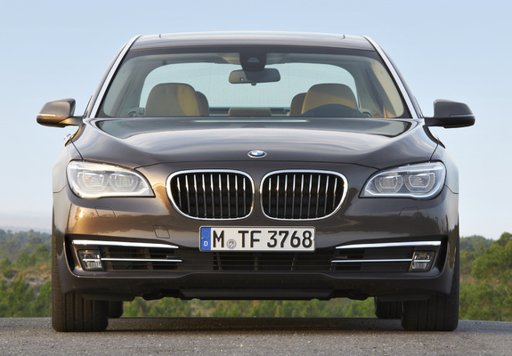 BMW 750Li (F02) 2012 wallpapers