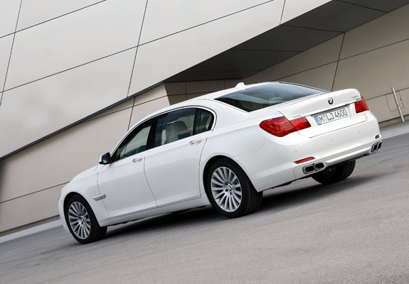 Images of BMW 760Li (F02) 2009–12