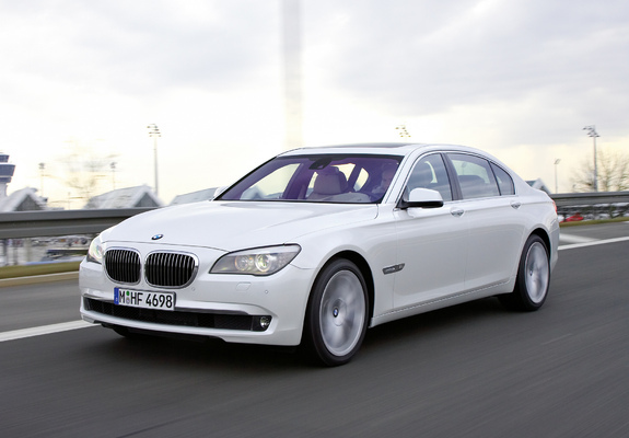 Photos of BMW 760Li (F02) 2009–12