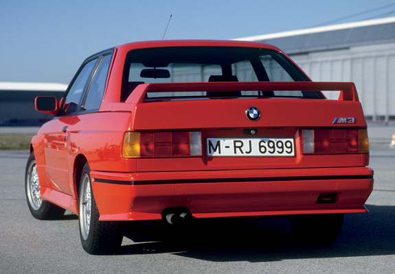 BMW M3 Coupe (E30) 1986–90 photos