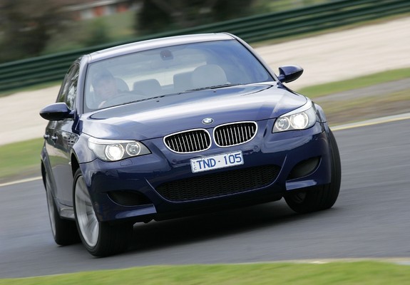 BMW M5 AU-spec (E60) 2005–09 photos