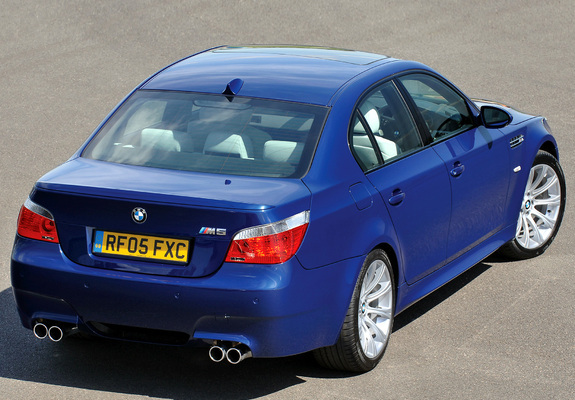 Photos of BMW M5 UK-spec (E60) 2005–09