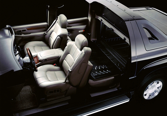 Cadillac Escalade EXT 2002–06 pictures
