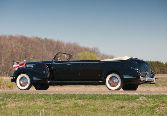 Cadillac V16 Series 90 Presidential Convertible Limousine 1938 photos