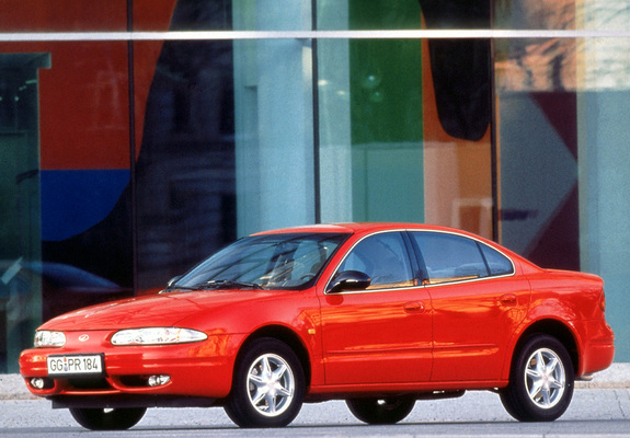 Photos of Chevrolet Alero 1999–2004