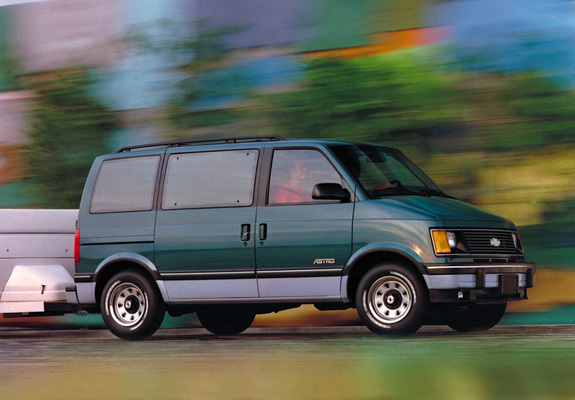 Pictures of Chevrolet Astro 1985–94