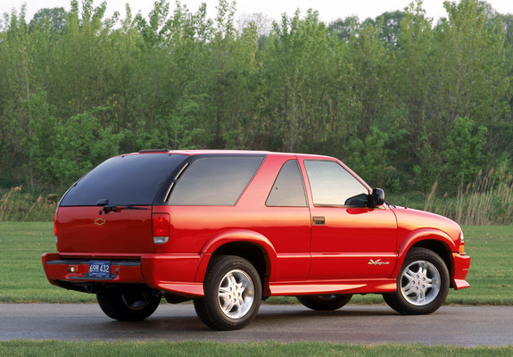 Pictures of Chevrolet Blazer Xtreme 2001–05