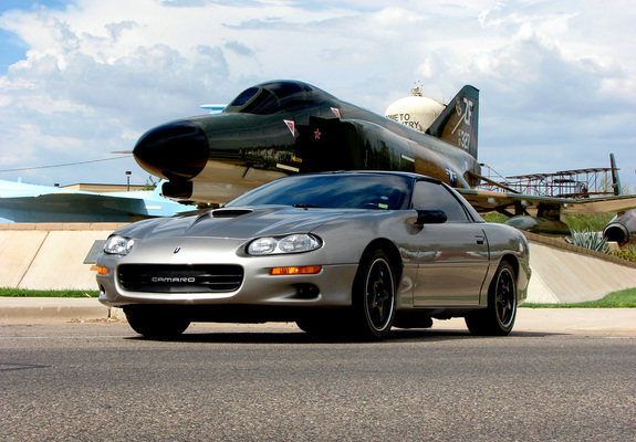 Photos of Chevrolet Camaro 1998–2002