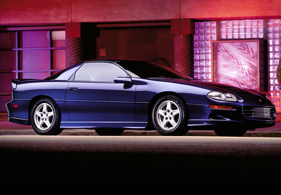 Chevrolet Camaro 1998–2002 wallpapers