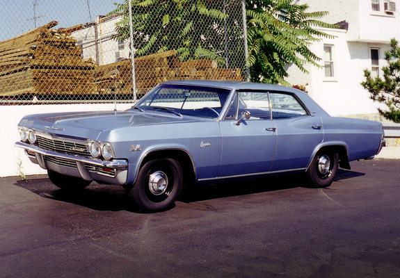 Pictures of Chevrolet Caprice Custom Sedan 1965