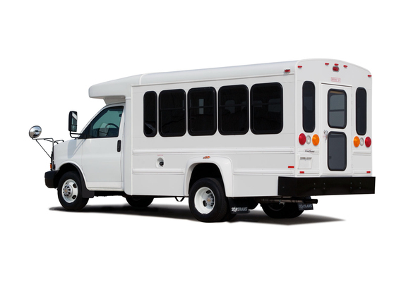 StarTrans MFSAB-NB based on Chevrolet Express 2009 images