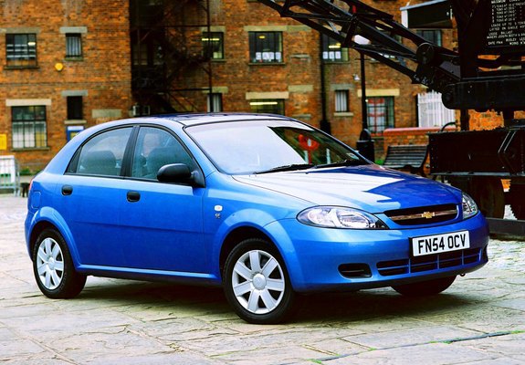 Chevrolet Lacetti Hatchback UK-spec 2004–11 images