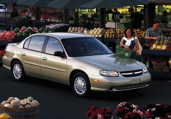 Images of Chevrolet Malibu 2000–04