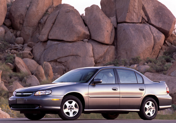 Chevrolet Malibu 2000–04 wallpapers