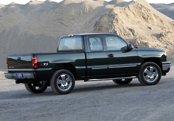 Chevrolet Silverado Z71 Extended Cab 2002–07 wallpapers