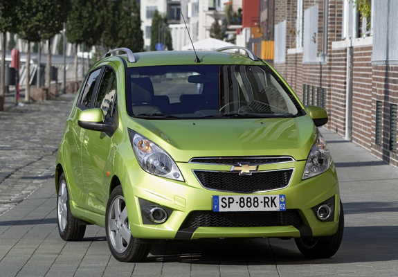 Chevrolet Spark (M300) 2010–13 images