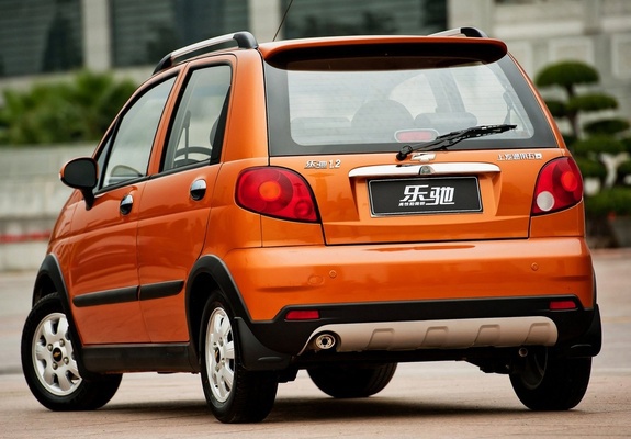 Chevrolet Spark Cross (M150) 2010–11 pictures