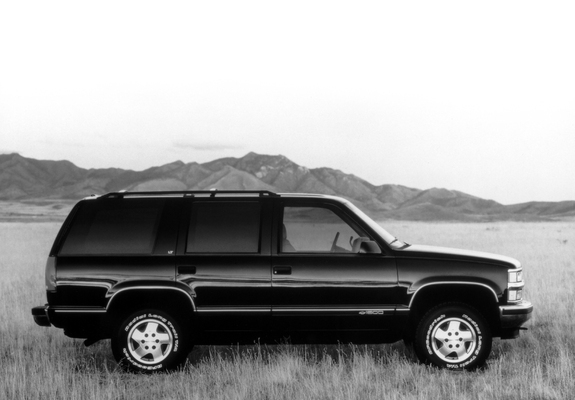 Chevrolet Tahoe (GMT410) 1995–99 wallpapers