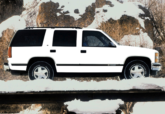 Images of Chevrolet Tahoe (GMT410) 1995–99