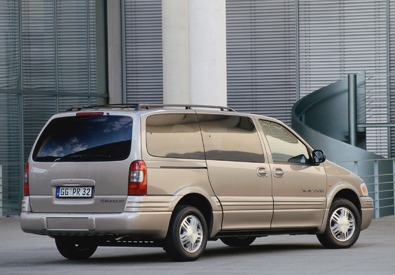 Images of Chevrolet Trans Sport 1997–2005