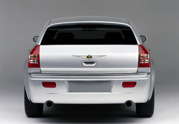 Chrysler 300C Touring Concept 2003 photos