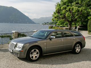Chrysler 300C Touring UK-spec 2007–10 wallpapers