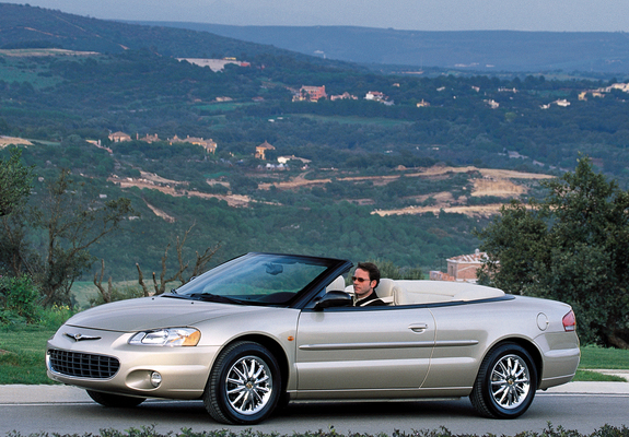 Chrysler Sebring Convertible 2001–04 photos