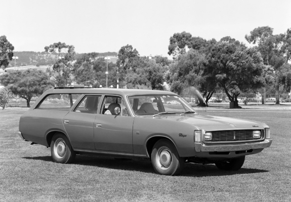 Chrysler Valiant Ranger Station Wagon (VH) 1971–73 pictures
