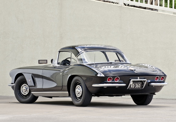 Pictures of Corvette C1 Fuel Injection 1962