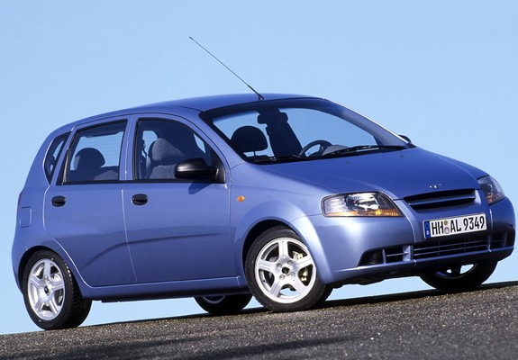 Daewoo Kalos 5-door (T200) 2002–05 images