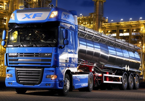 Photos of DAF XF105 2006