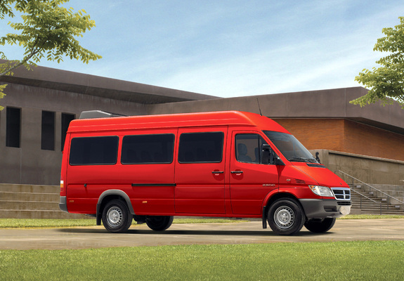 Dodge Sprinter 2002–06 images