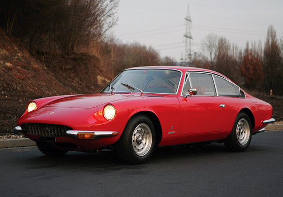 Ferrari 365 GT 2+2 1968–70 images