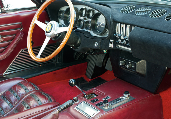 Photos of Ferrari 365 GTB/4 Daytona 1968–74