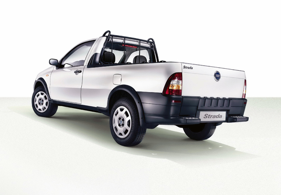 Images of Fiat Strada Short Cab EU-spec 2006–12