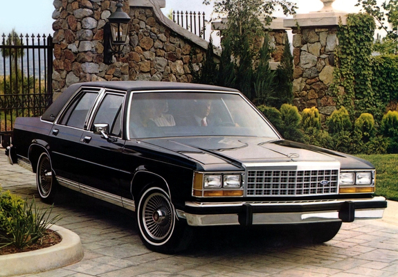 Pictures of Ford LTD Crown Victoria 1983–87