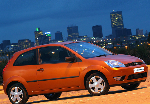 Ford Fiesta 3-door ZA-spec 2002–05 photos