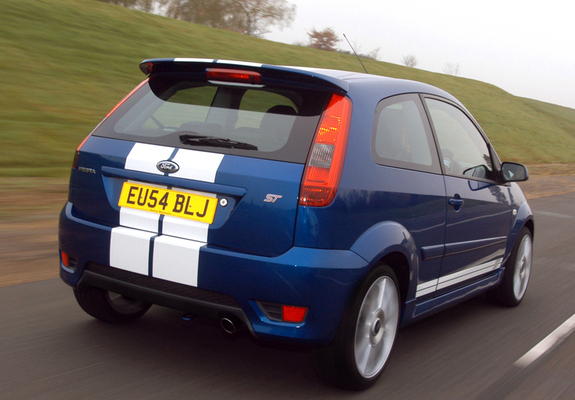 Ford Fiesta ST UK-spec 2004–05 wallpapers