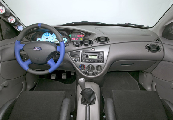 Ford Focus RS WRC 2003–04 pictures