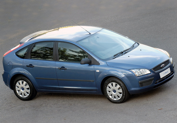 Ford Focus 5-door ZA-spec 2005–06 photos