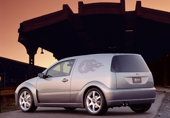 Images of Ford Focus Made In Detroit Concept 2000
