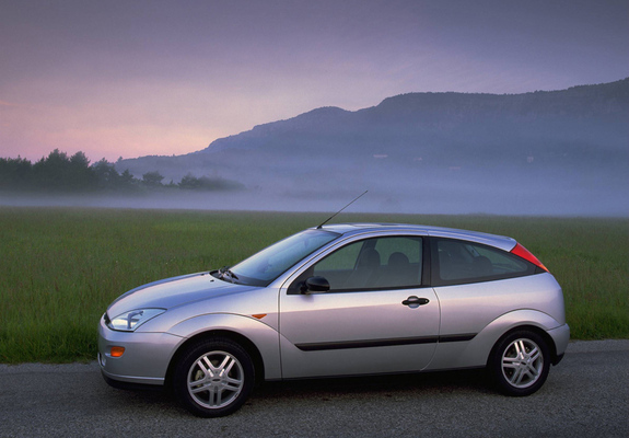 Ford Focus 3-door 1998–2001 wallpapers